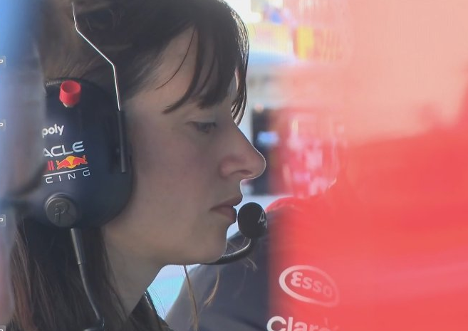 #MsportXtra on Twitter: "#F1 After missing Singapore and Japan, Hannah Schmitz is back on the ...