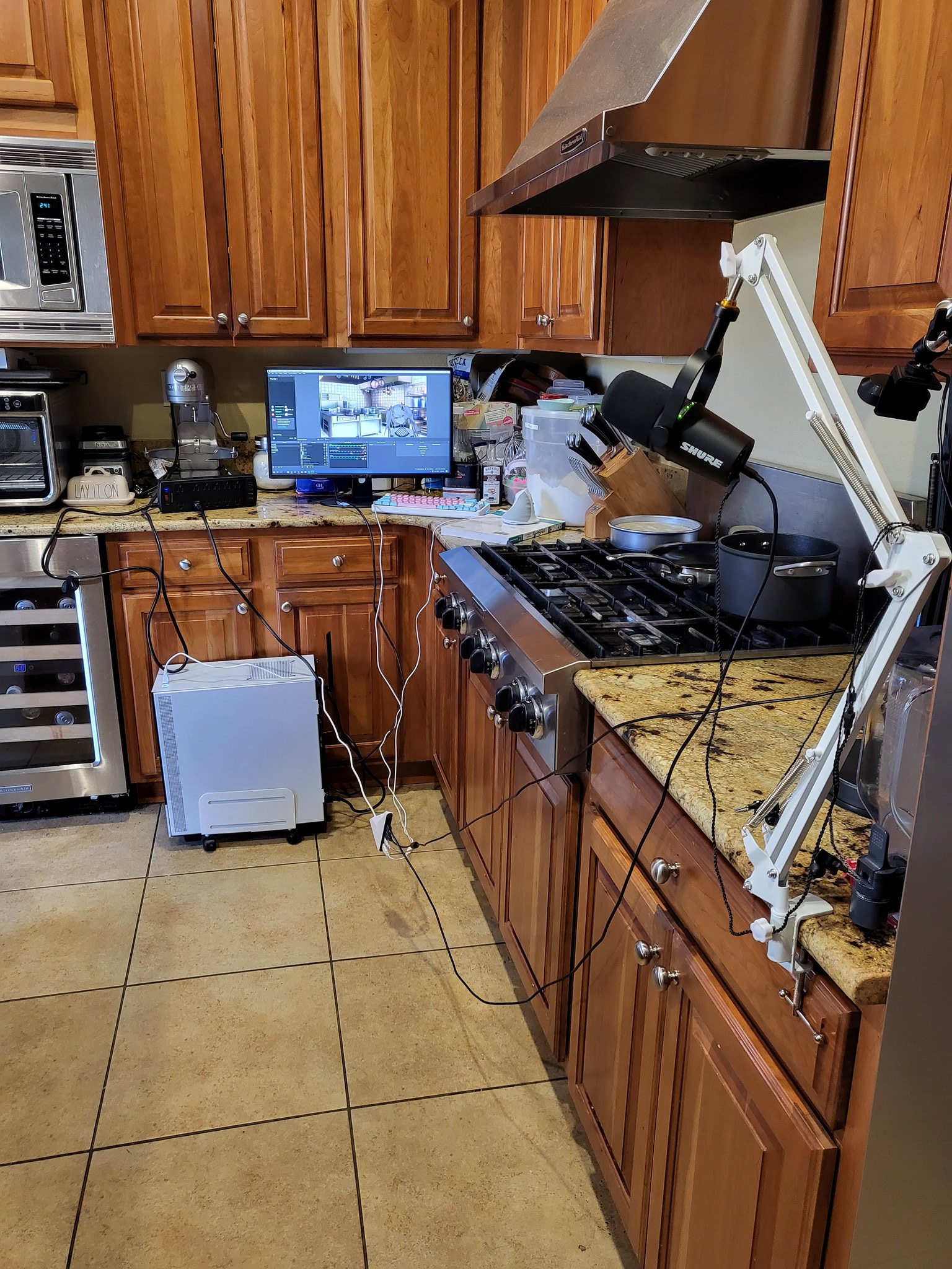 Lia ⚡️Phase-Connect on Twitter: "Setup from earlier... my house ...
