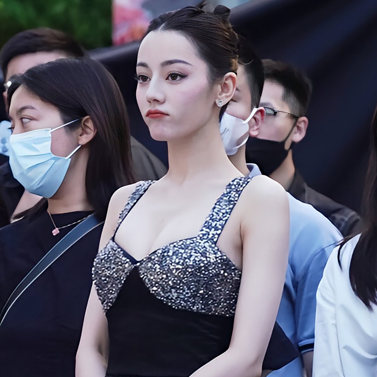 Martinpic On Twitter 热巴29 酥胸配油脸,光看脸就很舒服
