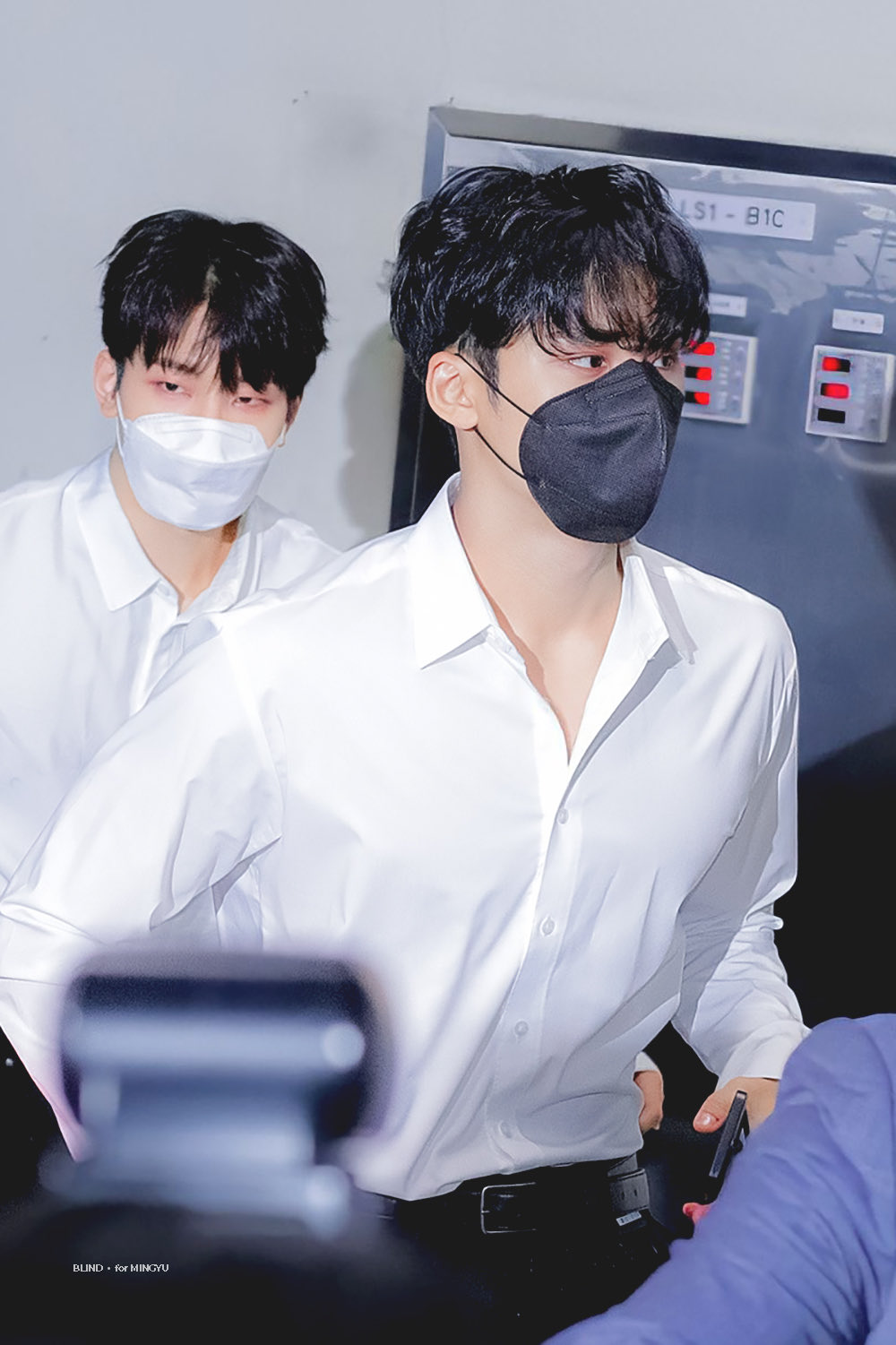 Blind on Twitter: "211022 ayearago.. #민규 #세븐틴 #MINGYU #SEVENTEEN https://t.co/zM63uzqNYC" / Twitter