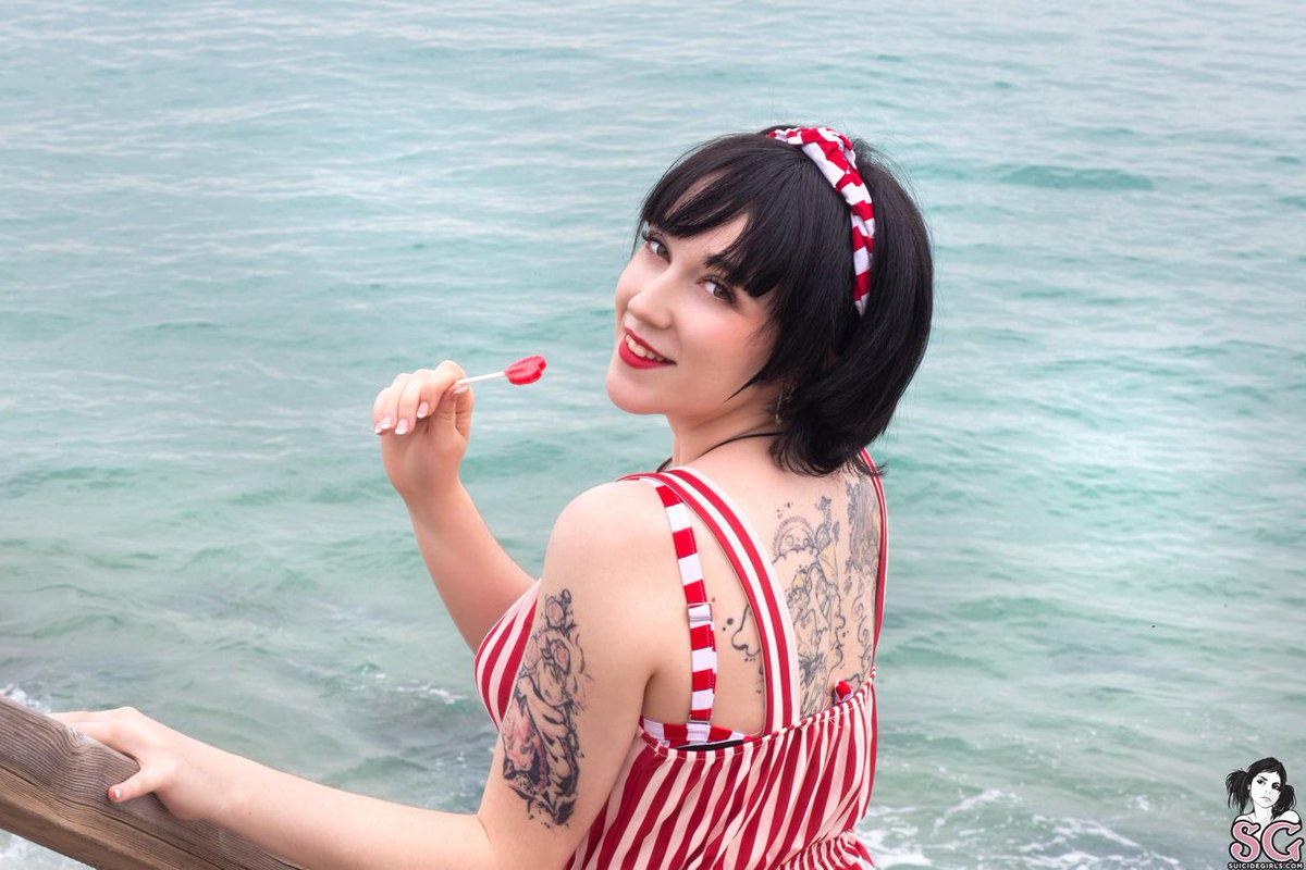 Suicide Girls Spain on Twitter: "“Summer of ’69” de @Heniasama ya disponible solo en ...