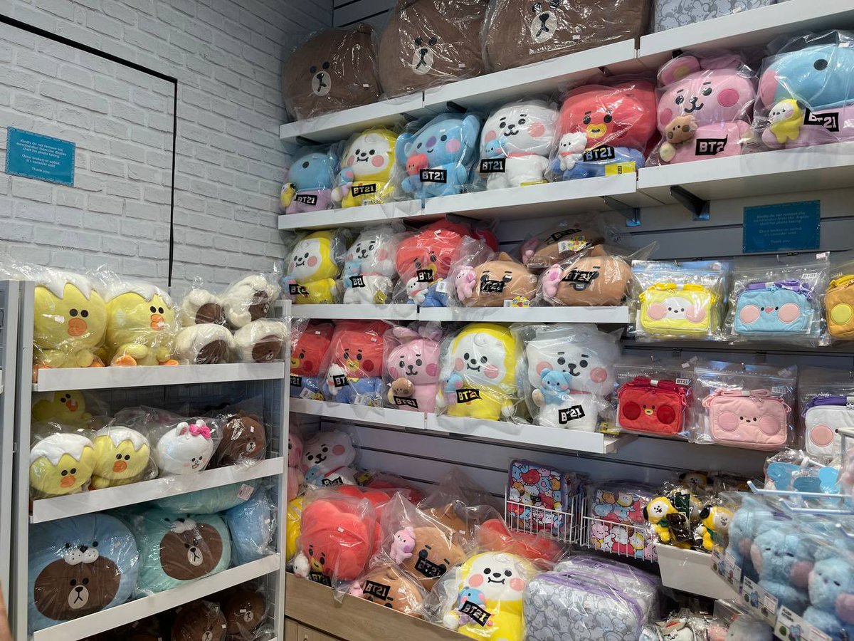 Mothership.sg on Twitter: "First Look: BT21 & LINE Friends-themed cafe now at Orchard Central ...
