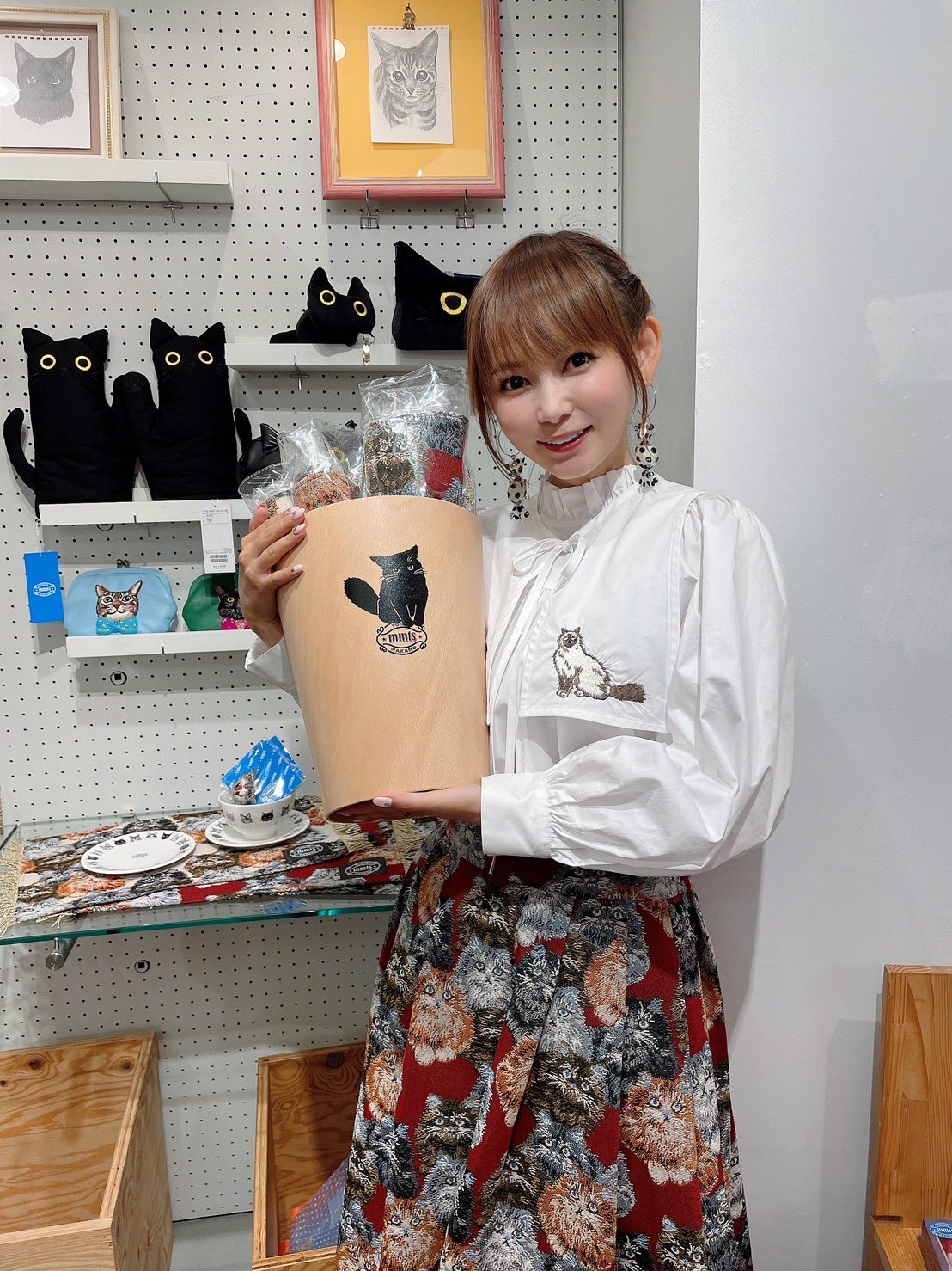 20周年の中川翔子🍒🍉🍫🍇🐈‍⬛🍣 on Twitter: "mmts ミュウダストボックス わたしが描いたもふもふ黒猫 ️ https://t.co/R0fjiDS9Bx https://t ...