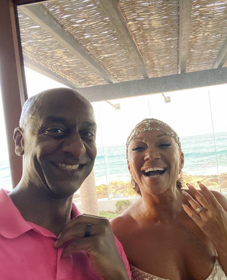 🌴Palm Tree🌴 on Twitter: "RT @theRNBdrop: Congratulations to Chanté Moore & Stephen Hill on their ...