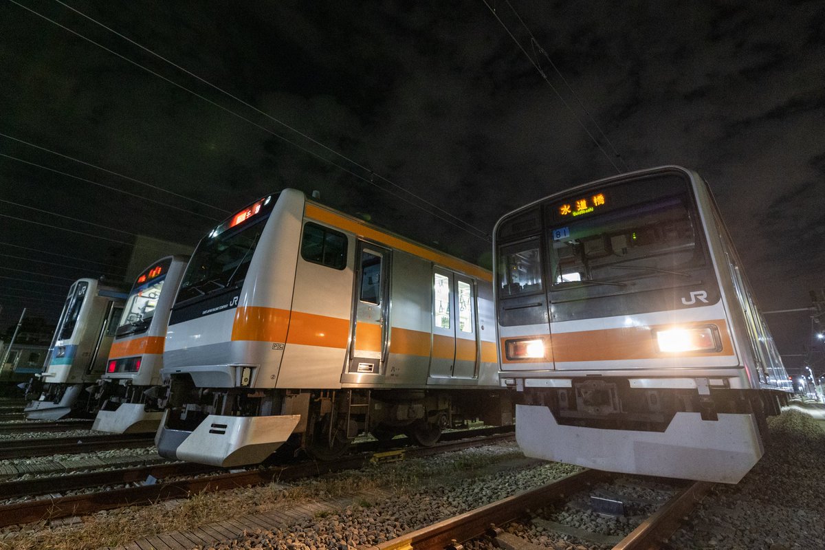 あおとく on Twitter: "2022/10/23 豊田車両センター ナイトツアー 209系豊田車トタ81編成 E233系豊田車トタH57編成 など 豊田車セの夜間撮影会イベントが初めて ...