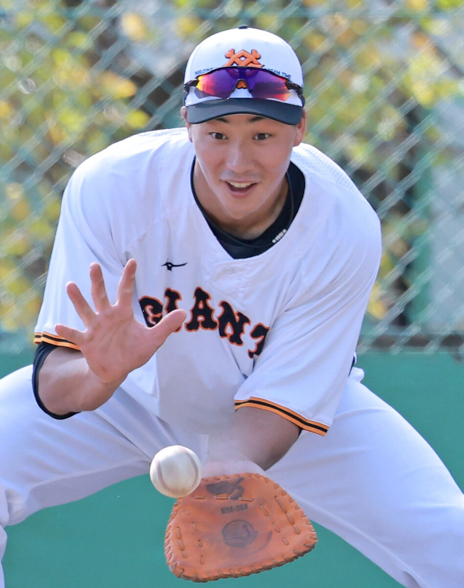 スポーツ報知 巨人取材班 on Twitter: "「1番・遊撃」広岡大志、「3番・右翼」 #石川慎吾 先発は山本一輝 練習試合スタメン https://hochi.news/articles ...