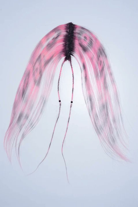 인스티즈(instiz) on Twitter: ": 뉴진스 머리 저거 스프레이야 뭐야? (링크에 더있어요👉) https://instiz.net/pt/7253872"