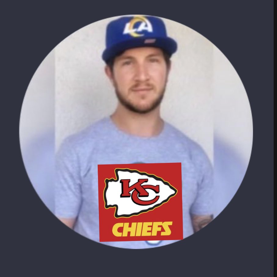 HoldenCantor on Twitter: "Gameday ready. #Chiefskingdom https://t.co/IxbRbppSX4" / Twitter