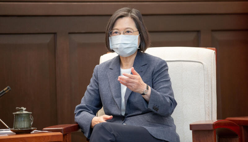 联合早报 Lianhe Zaobao On Twitter 台湾经济在疫情影响下仍持续发展,台湾总统蔡英文称,有望今年的人均gdp可以超越