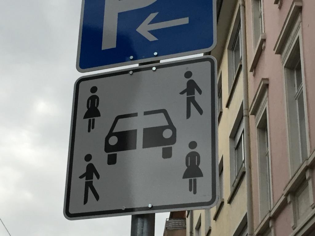 Einfach Nur Noch Elisabeth On Twitter Was Bedeutet Dieses Schild einfach-nur-noch-elisabeth-on-twitter-was-bedeutet-dieses-schild