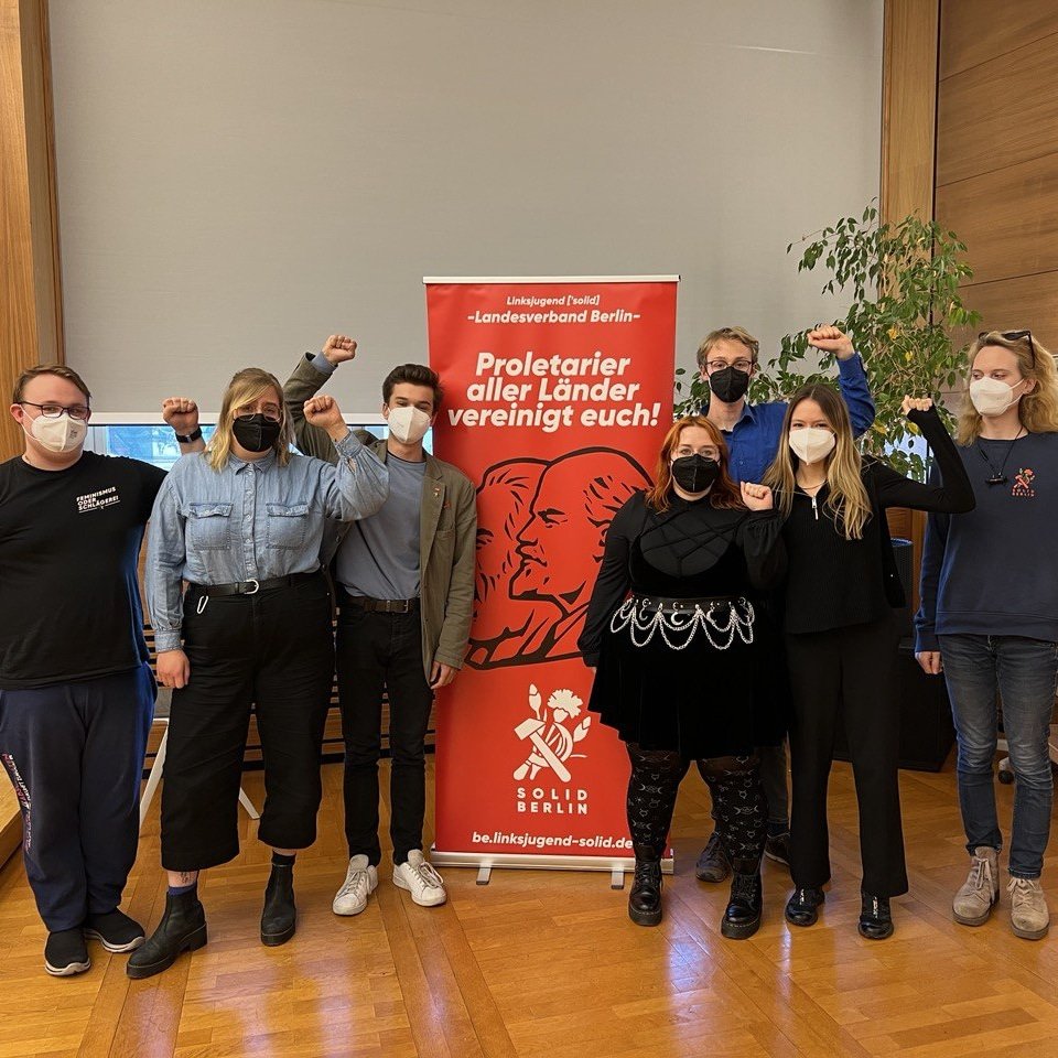 linksjugend solid Berlin on Twitter: "Der Landesprecher*innenrat wurde nach einem Jahr Arbeit am ...