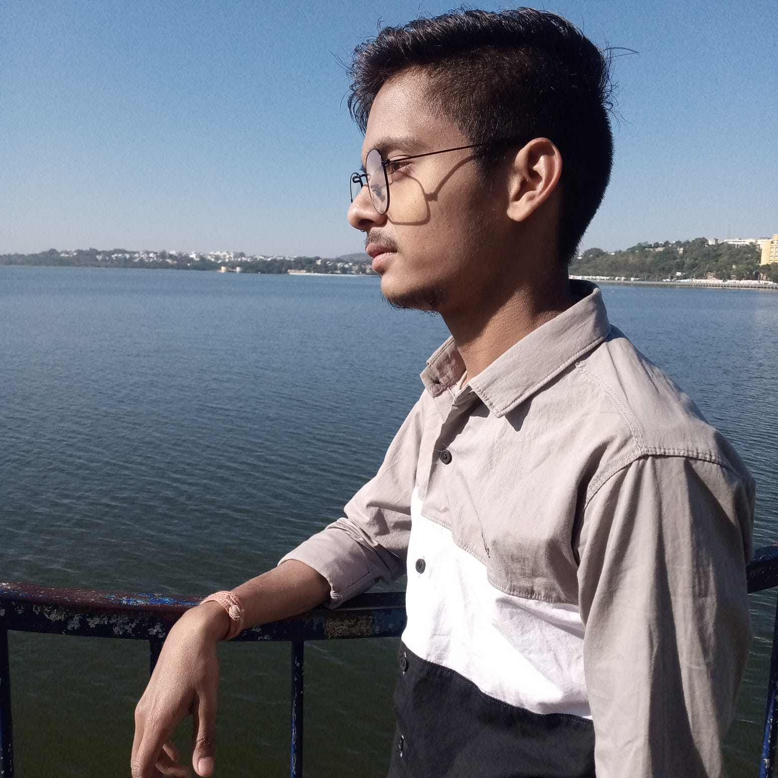 AKSHAY-GHODkI AKSHAY-GHODkI