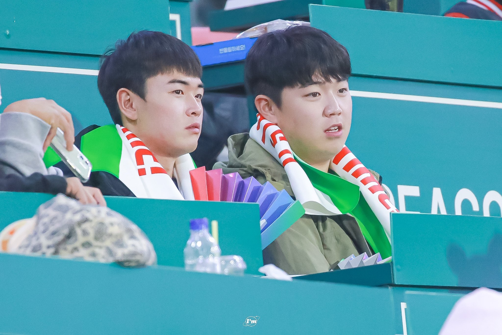 밈 on Twitter: "221107 SSG랜더스필드 KS 5 찐 얼라들 #SSGLANDERS #SSG랜더스 #김로운 #김정민 https://t.co/rJn7APR6qS ...