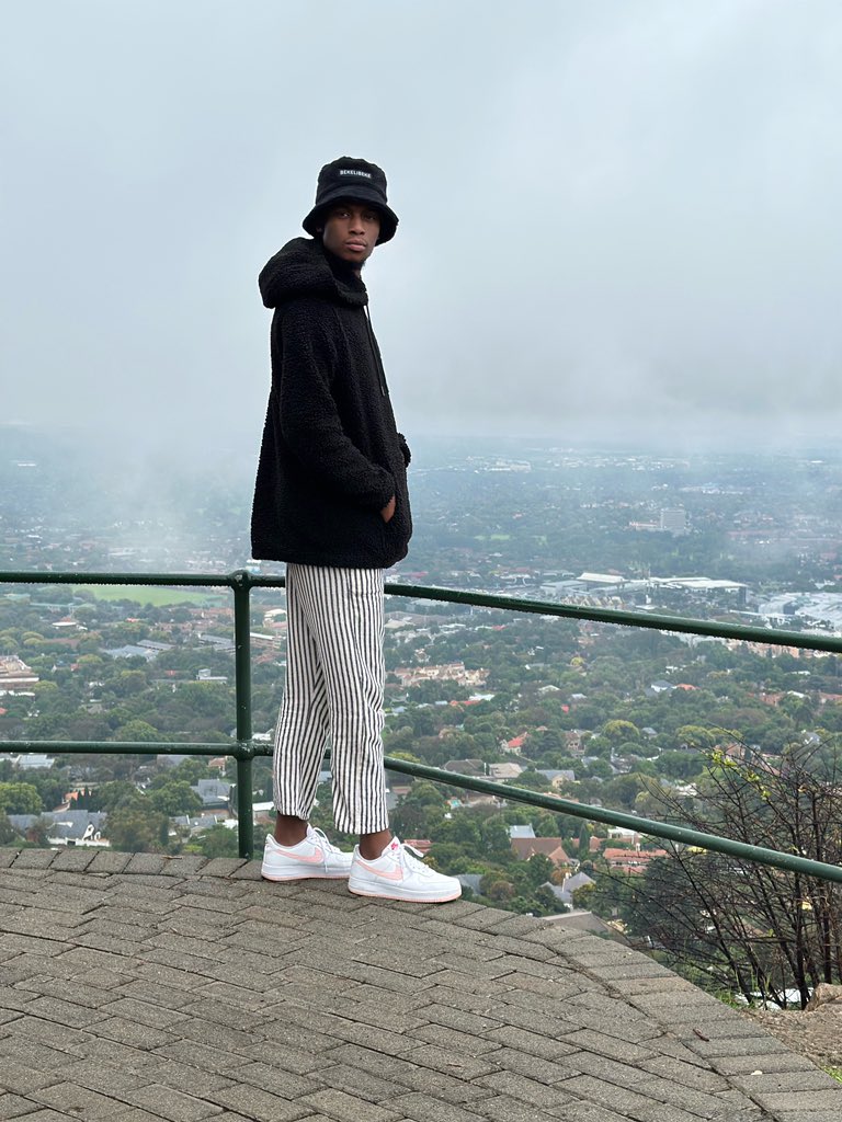 Thulani Mathebula 👁👑 on Twitter: "Loved today’s weather 😍"