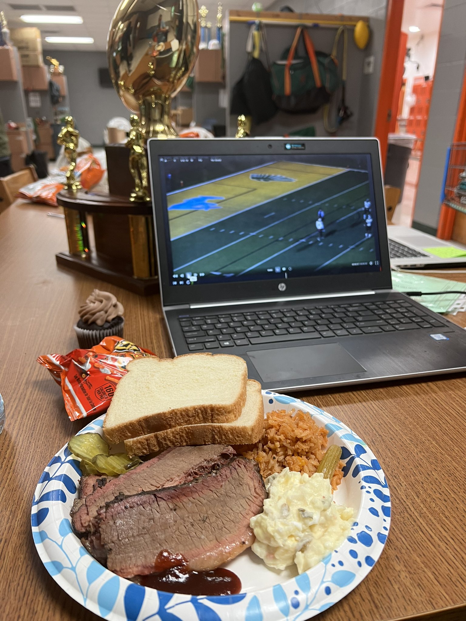 Israel Gonzalez III on Twitter: "Film & Brisket! Thanks to @SouthHawksFB https://t.co/fDYye9xuFg ...