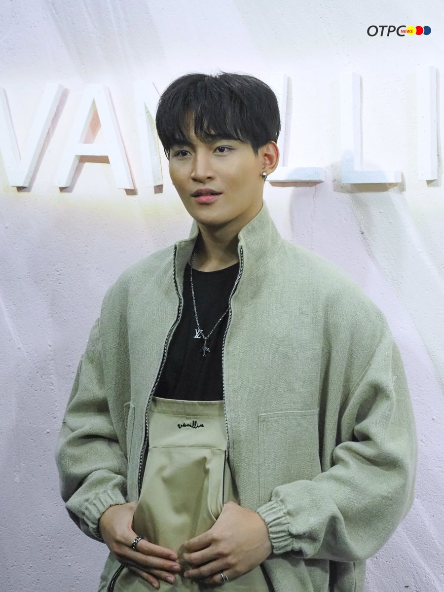 OTPC_News on Twitter: ""โอห์ม-ฐิติวัฒน์" ร่วมชมแฟชั่นโชว์ในงาน "VANILLIN FALL-WINTER 22' FASION ...