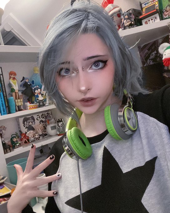 ა clione chan ໒꒱ ‧₊˚ (@boople__snoot) さんのコスプレ作品まとめ (50 件) - Twoucan