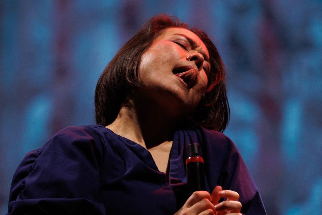 mitski's archive on Twitter: "new pics of mitski performing at primavera sound https://t.co ...