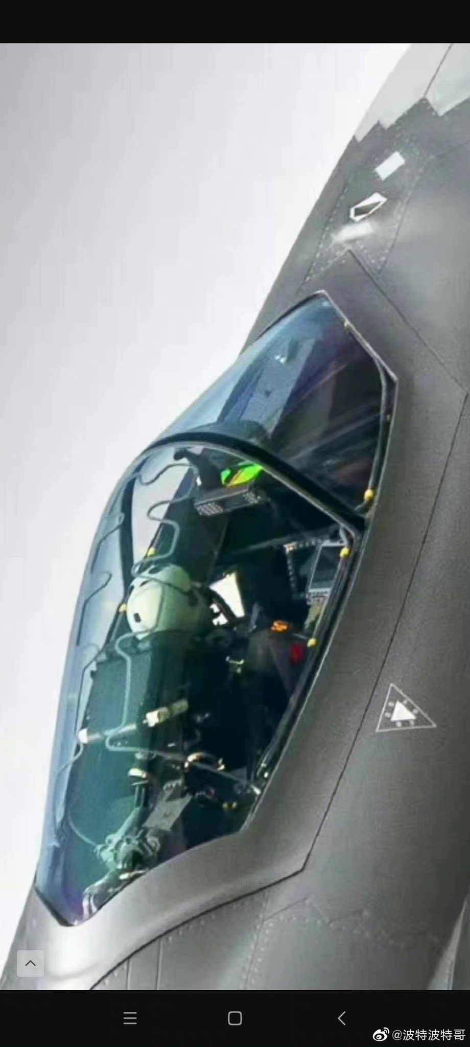 @Rupprecht_A on Twitter: "Was this already posted? ... at least a small glimpse into the J-20A's ...