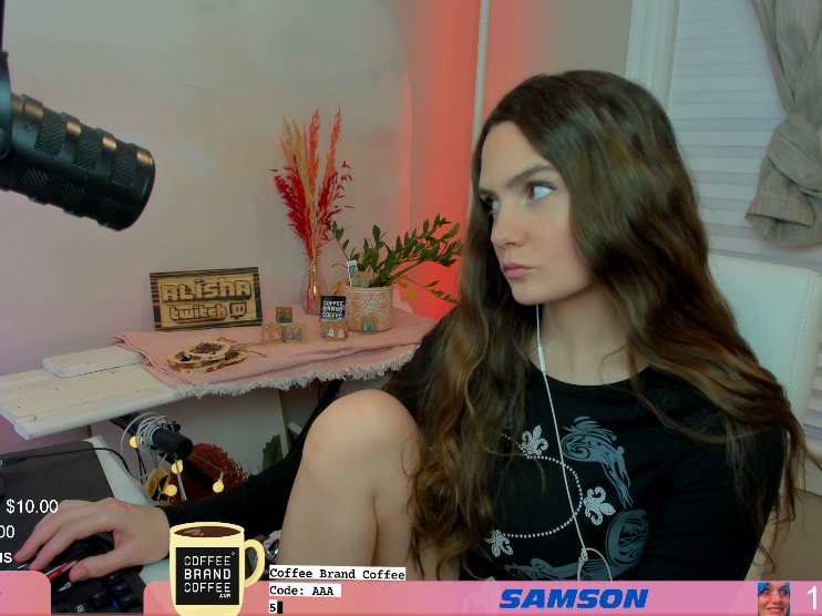 twitch.tv/Alisha on Twitter: "hi it's sunday you need to watch my ...