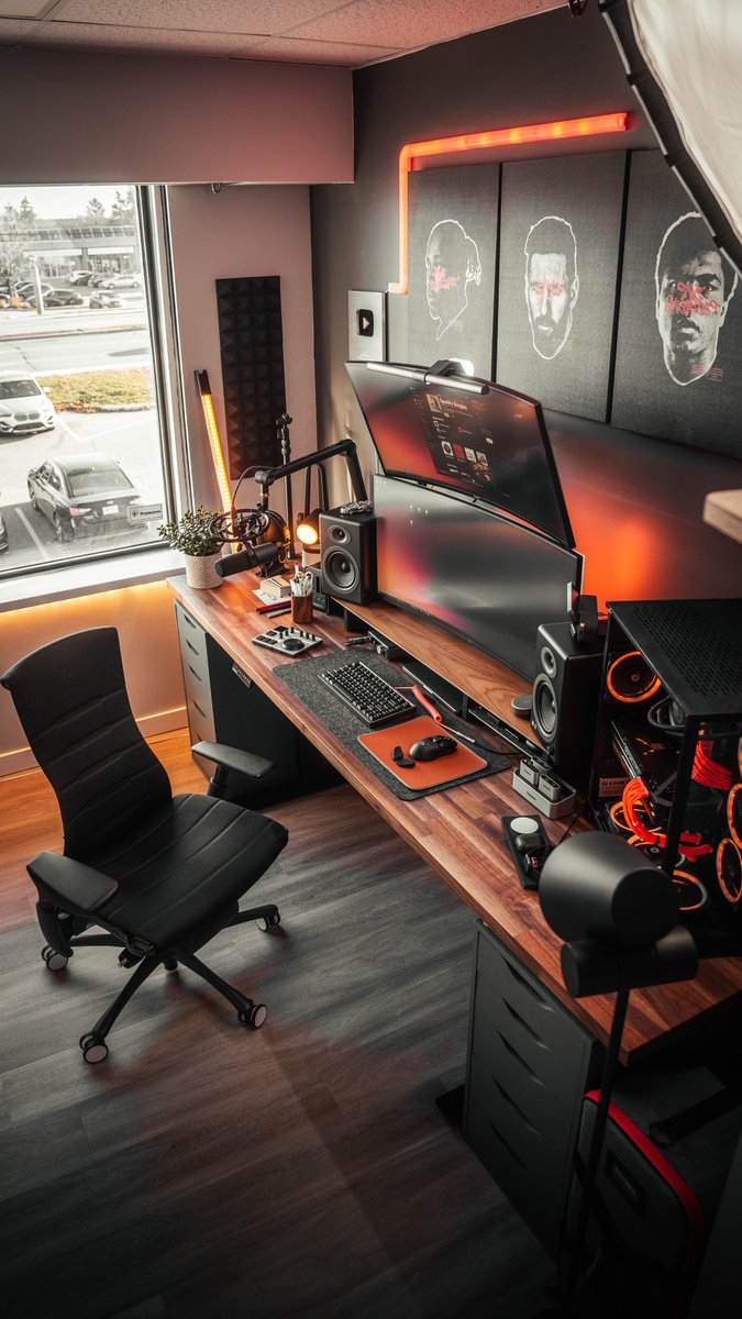 Andres Vidoza on Twitter: "The Dream Desk Setup 🤓 Well, I made a video about it so here it is ...
