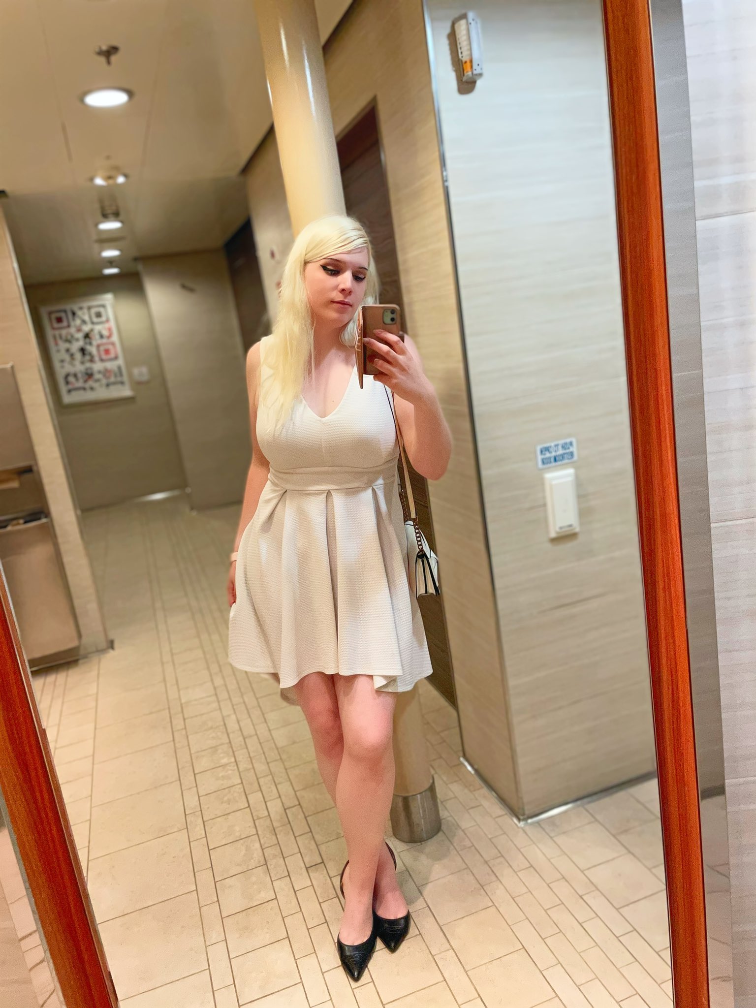 🏳️‍⚧️ Amanda Rae 🏳️‍⚧️ on Twitter: "Where we going for brunch? 😋 https://t.co/m686c3eAMO" / Twitter