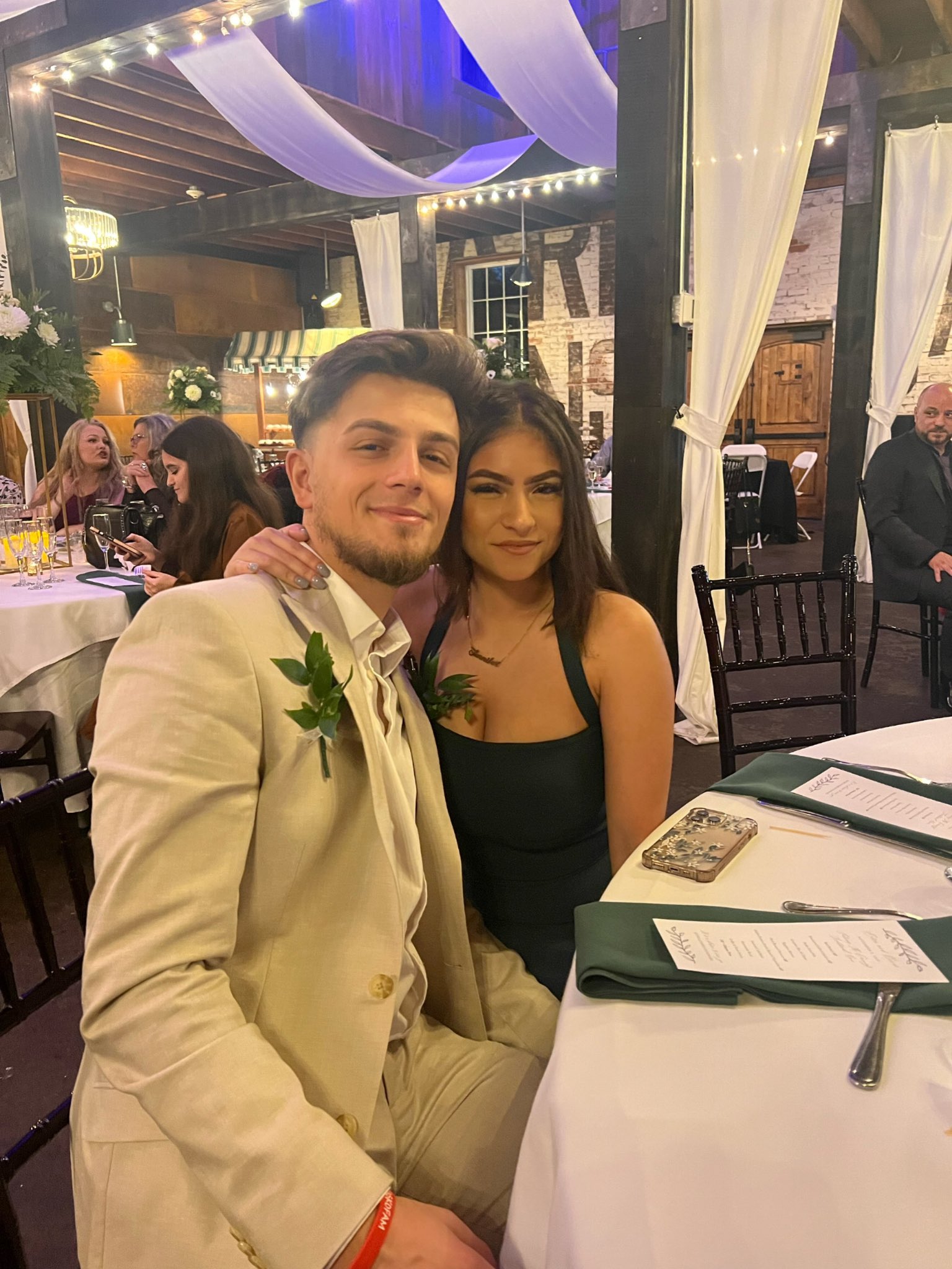 Jasko on Twitter: "My beautiful date and I at a very beautiful wedding! Had an amazing time 😄 ...