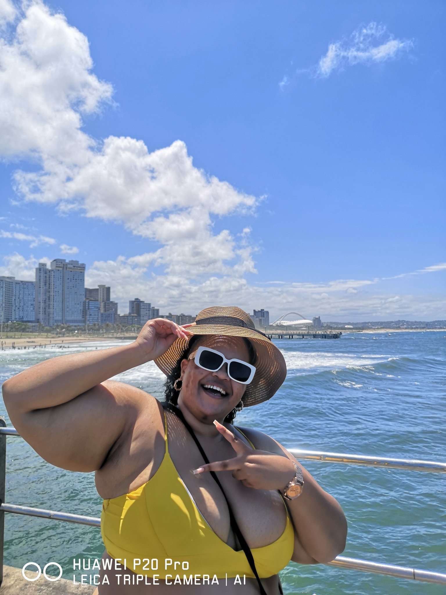 Miss Binky ️ on Twitter: "Mentally I’m in a better space. Thats a win 🏖️🏝️💛🔥 https://t.co ...