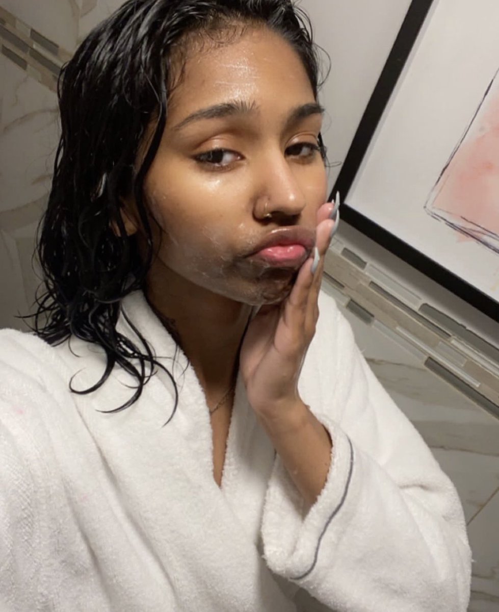 Jüävö Sïnäträ🥶🇳🇬 On Twitter Rt Fucknikol I Posted A Innocent Selfie