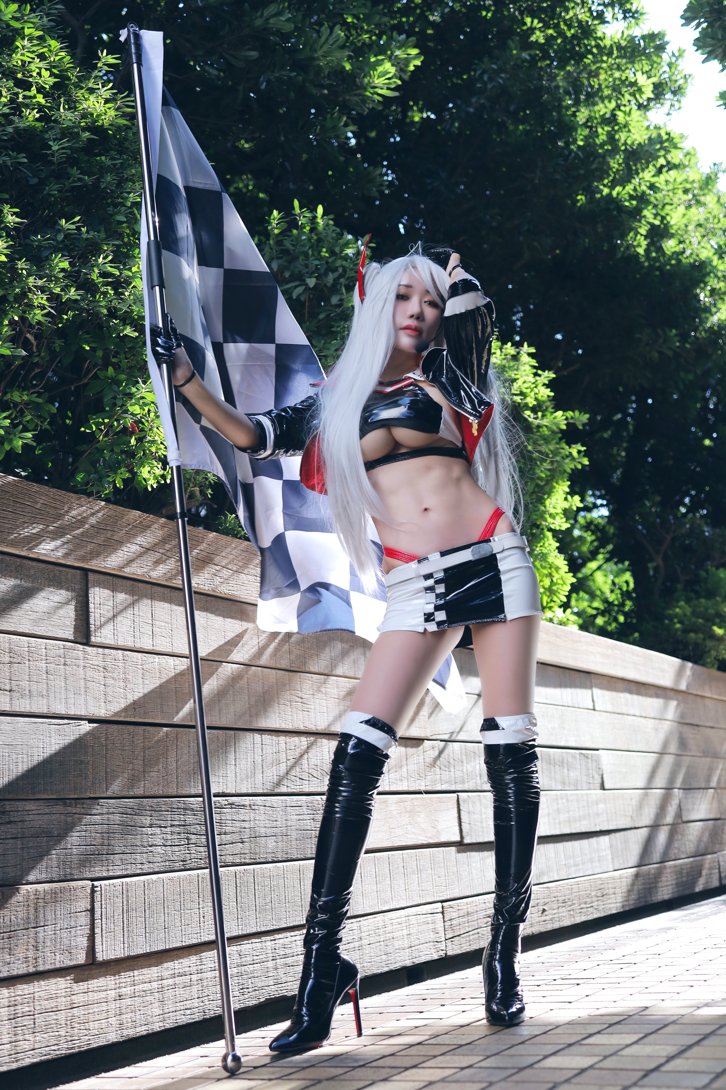 イケハタカヲリ🌹Kaoriです ︎C101(土)東ク30b on Twitter: "#いいお腹の日 #いいおなかの日 らしいです。レースクイーンばっかり。 愛宕さんが一番古い写真で少しお腹出 ...