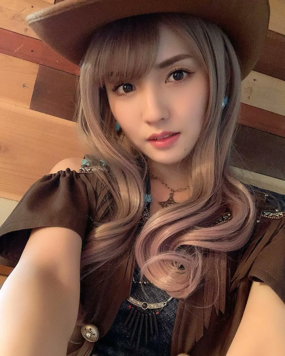 Michishige Sayumi (道重さゆみ ) 💗 💗 💗 TechnOtaku @technotaku