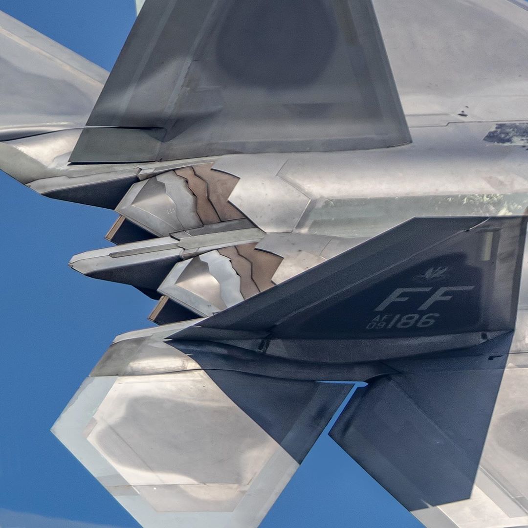 𝔗𝔥𝔢 𝔇𝔢𝔞𝔡 𝔇𝔦𝔰𝔱𝔯𝔦𝔠𝔱 on Twitter: "#ZhuhaiAirShow2022 China presented 2D TVC engine model, which ...