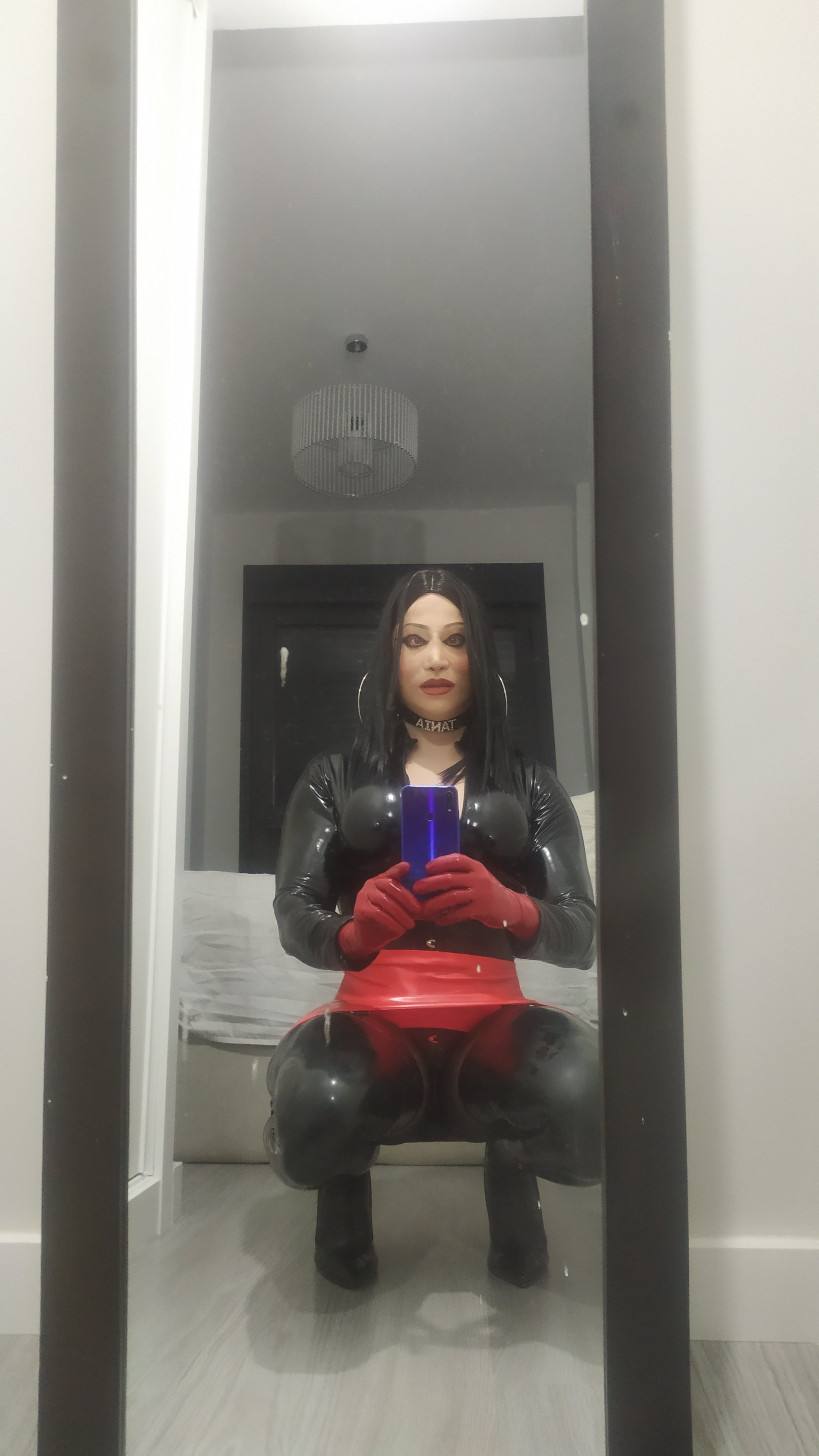 Mistress_Tania on Twitter: "Red and Black! https://t.co/9aYniBePjB" / Twitter