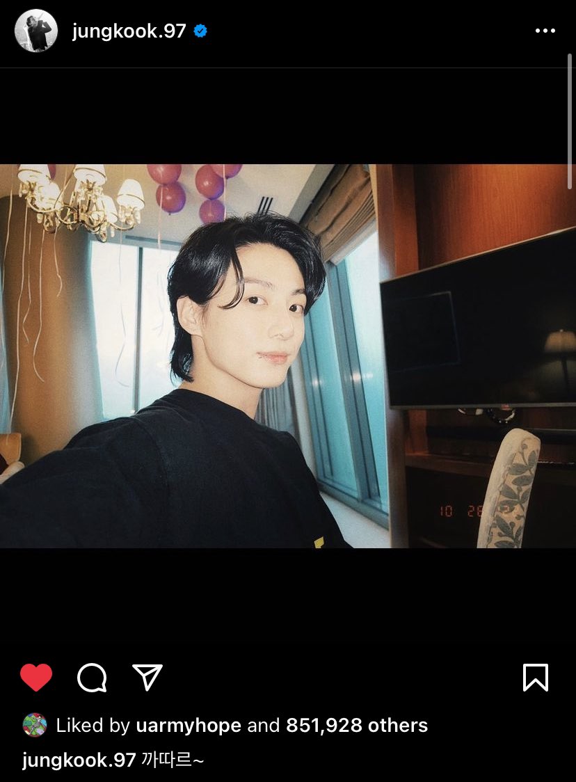 lyssy⁷ on Twitter: "221026 Jungkook on IG 🐰kkattareu~ (*Qatar written cutely) https://t.co ...