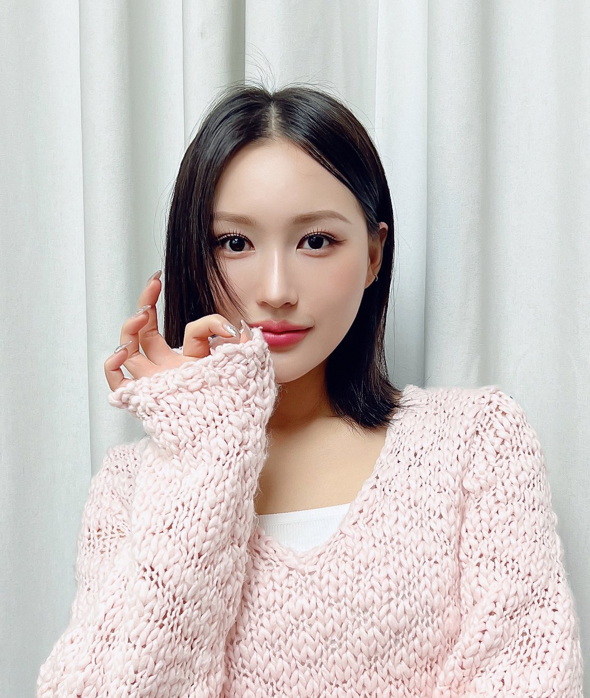 val 🏴‍☠️ (˘-˘)`≻ RT 📌 on Twitter: "~ DAY 4 ~ link your vote below ⬇️ 🫂🤍 (reminder : 1 tweet a ...