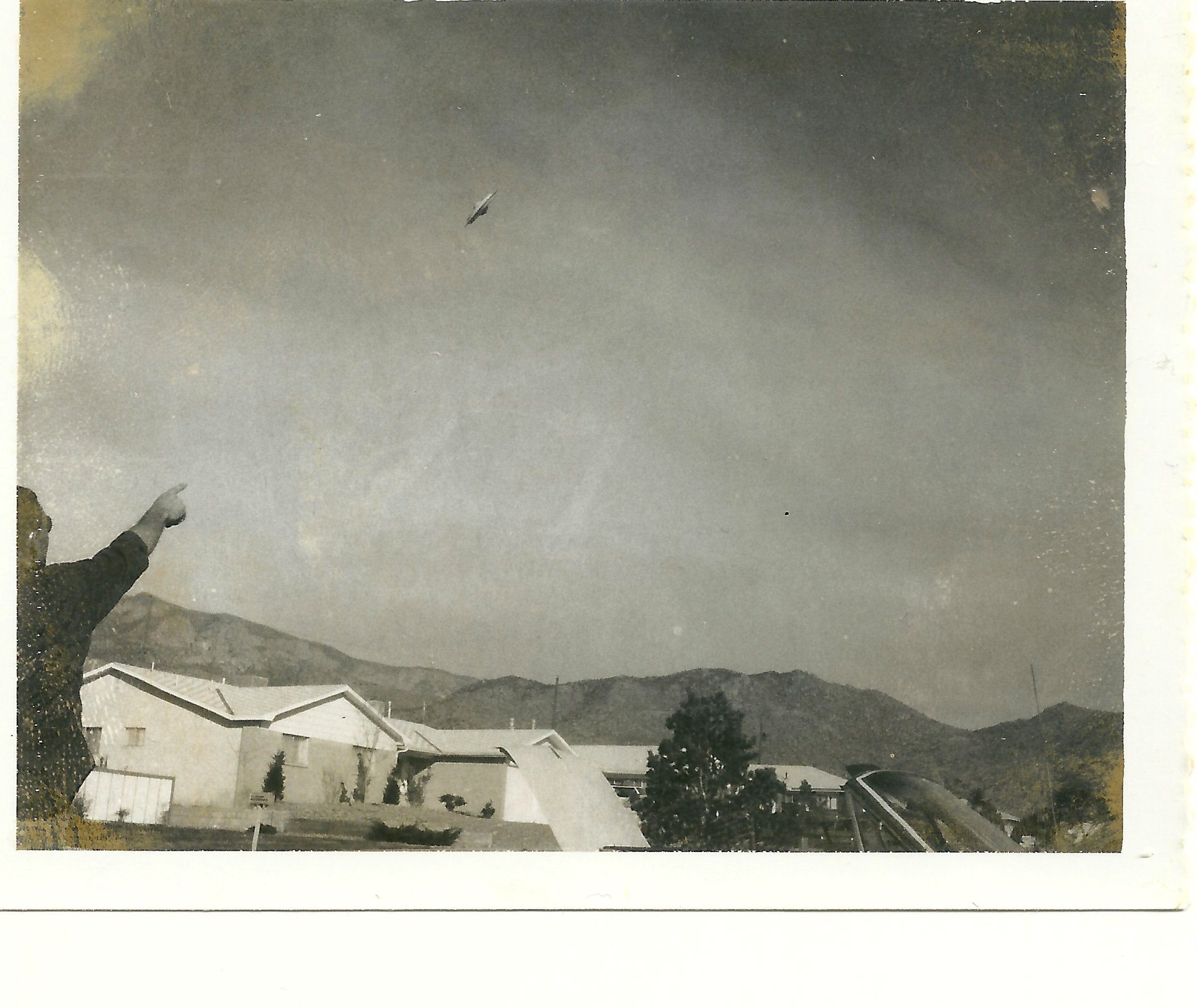 💭 think tank 🐻⬇️ on Twitter: "‼️ The grand daughter of this USAF Captain found these photos in ...