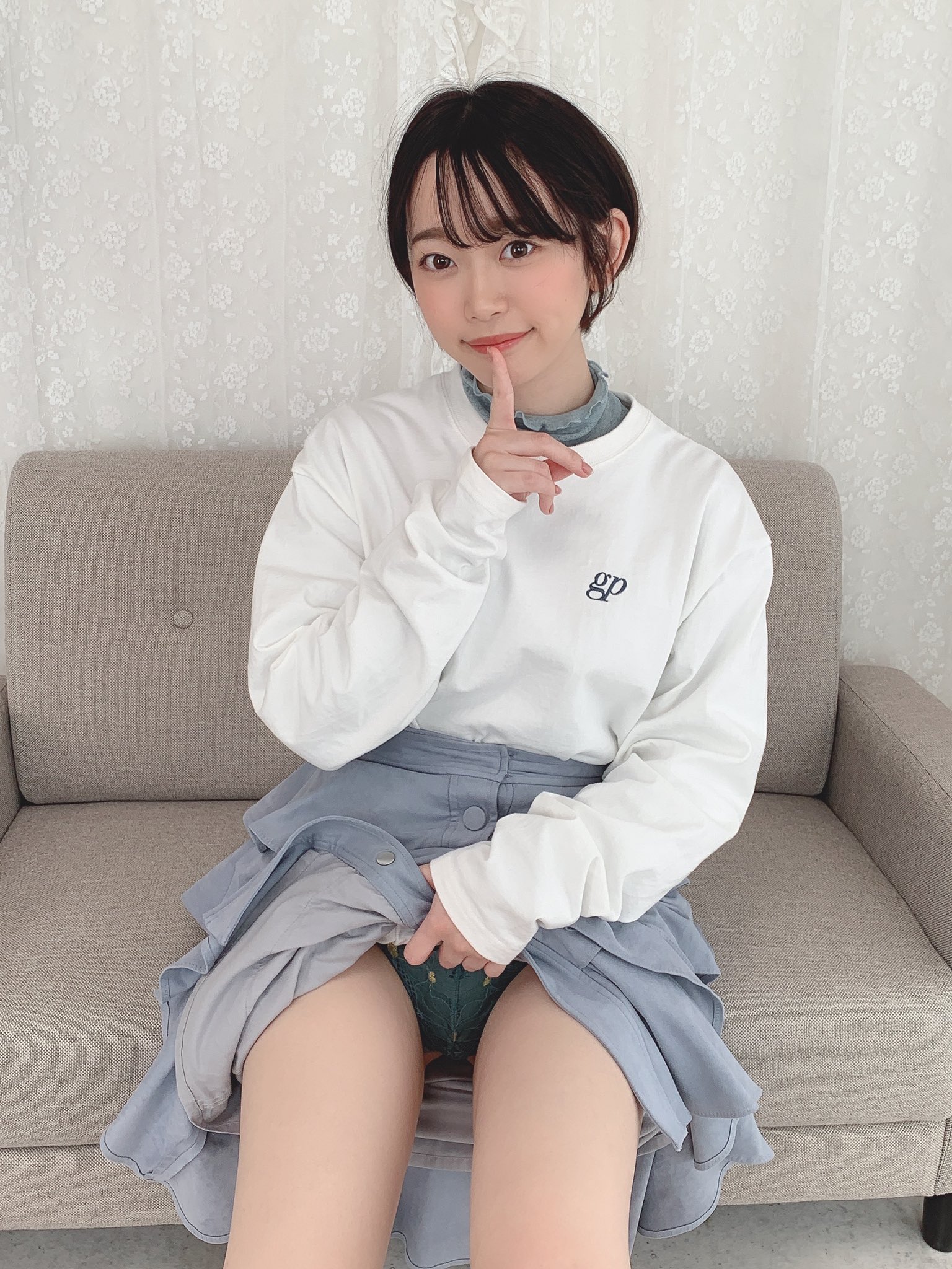 ラブポップ(R18)🔞デジグラ撮影スタッフ on Twitter: "本日はデジグラ(R18)の撮影です 本日のモデルはレジェンド架乃ゆらちゃん！ 私服が今日も最高に可愛い ️ 後ろには実は ...