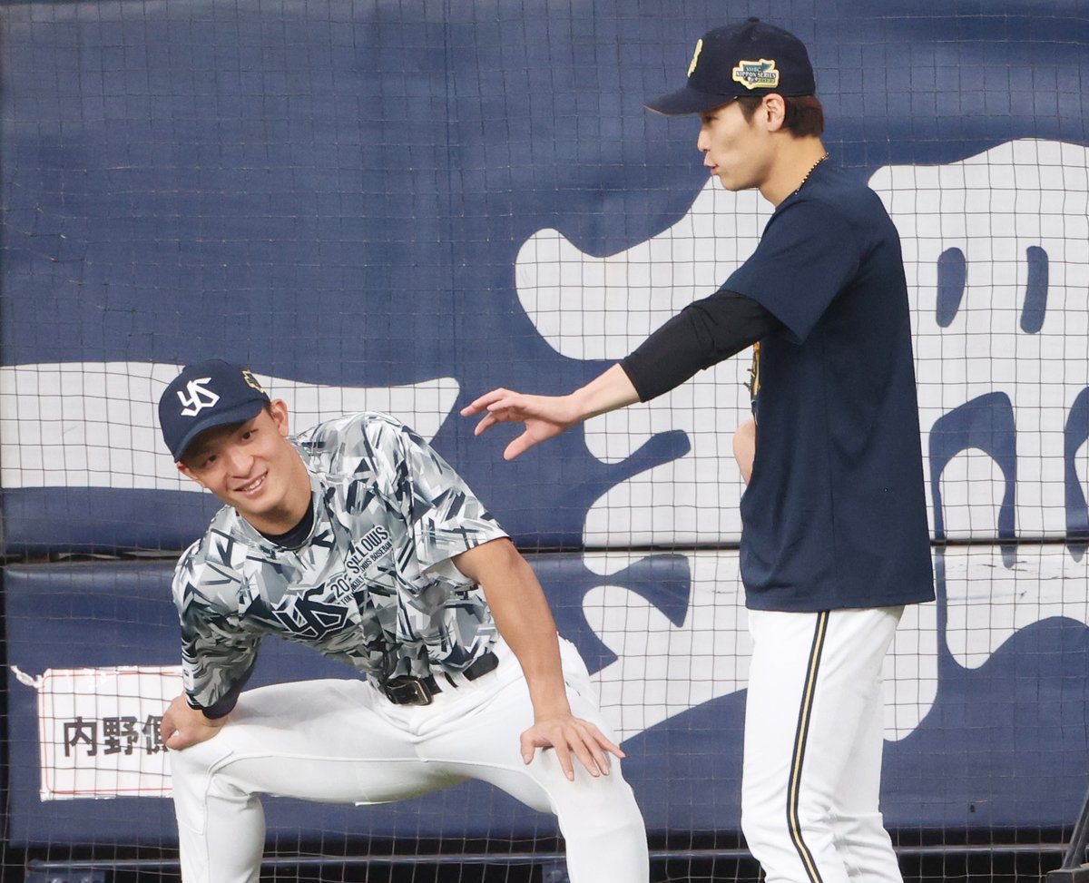 スポニチやっぱオリやねん On Twitter 宮本丈 選手と言葉をかわす 中川圭太 選手。pl学園と履正社。大阪の名門高校出身ですね