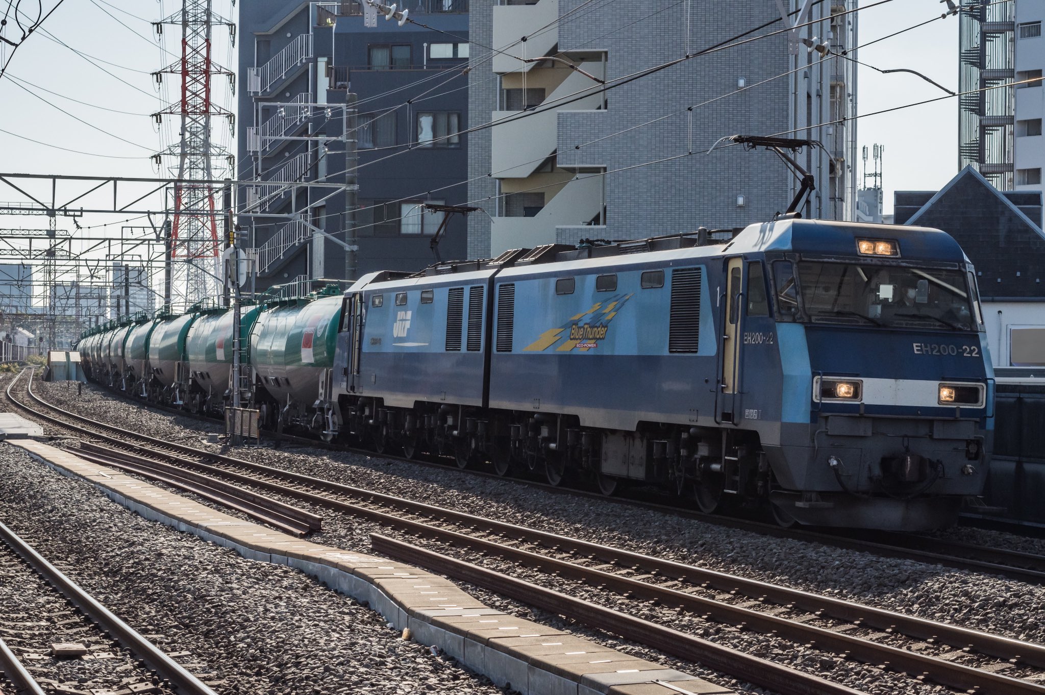 こてつ on Twitter: "5681レ EH200-22 ① ＋タキ1000（返空×12） ＋コキ104-2758 ＋コキ104-1823 ＋ｺタキ81913 ＋コキ107-1530 ...