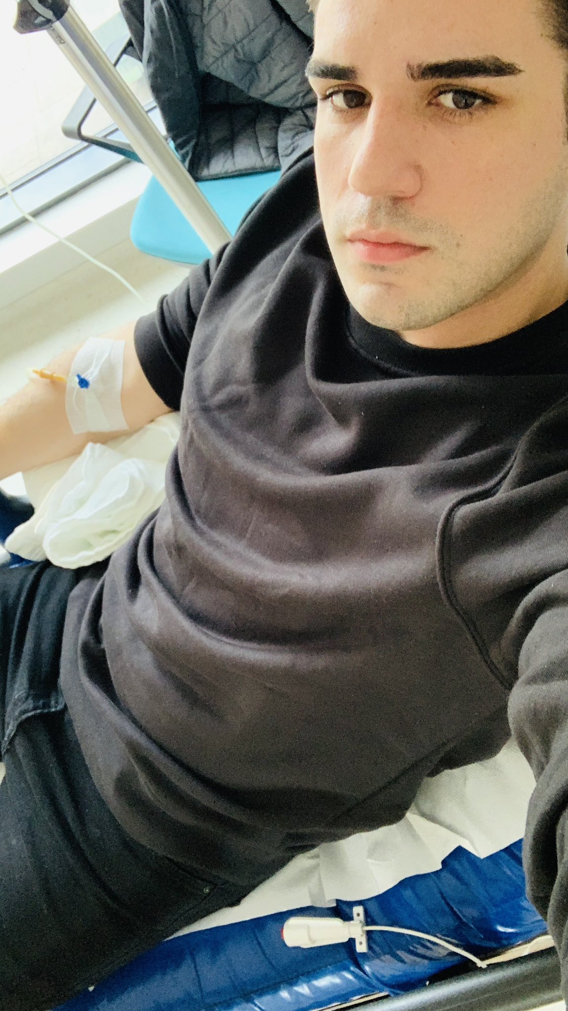 Mert Cobanov 🦊 on Twitter: "her ay bi kere şalterler kapaniyor https://t.co/QDEdHqyMxI" / Twitter