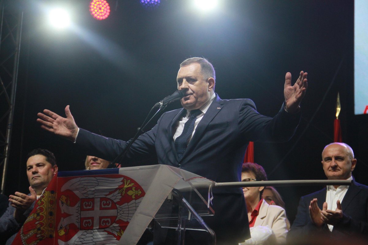 Милорад Додик On Twitter Народ Републике Српске јасно је на величанственом скупу у Бањалуци