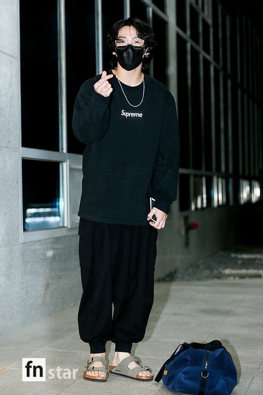 CANDYCLOVER (rest) on Twitter: "#JungKook @BTS_twt เดินทางกลับถึงเกาหลีผ่านศูนย์การบินธุรกิจโซล ...