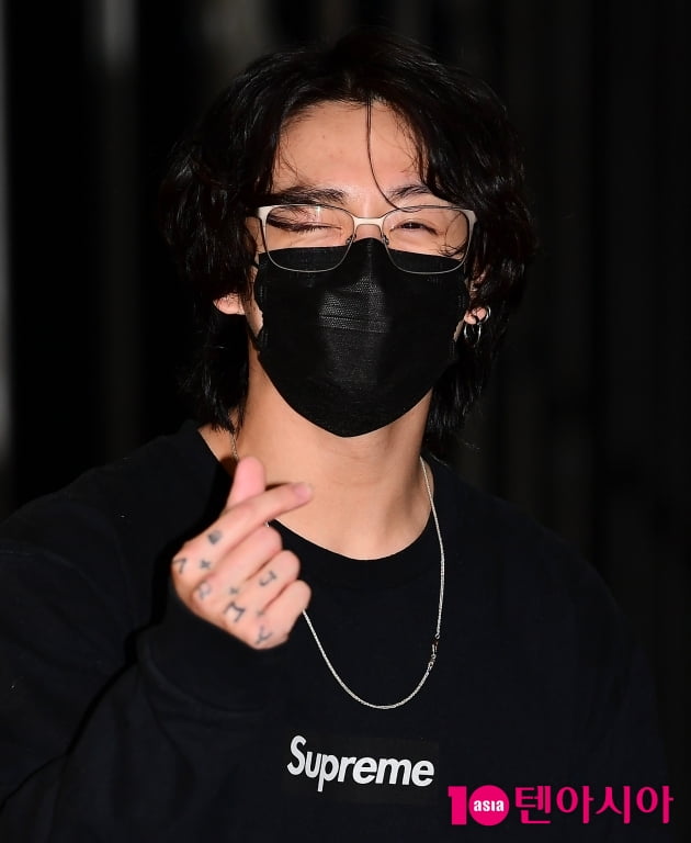 CANDYCLOVER (rest) on Twitter: "#JungKook @BTS_twt เดินทางกลับถึงเกาหลีผ่านศูนย์การบินธุรกิจโซล ...