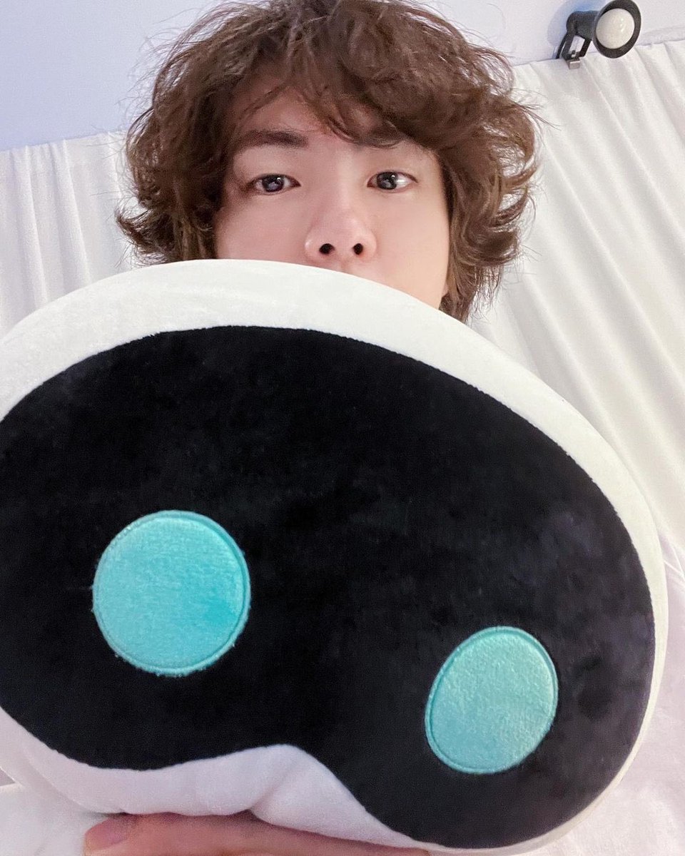 jungkook admirer on Twitter: "@BTS_twt can’t wait for ‘the astronaut’ tomorrow!! let’s go ...