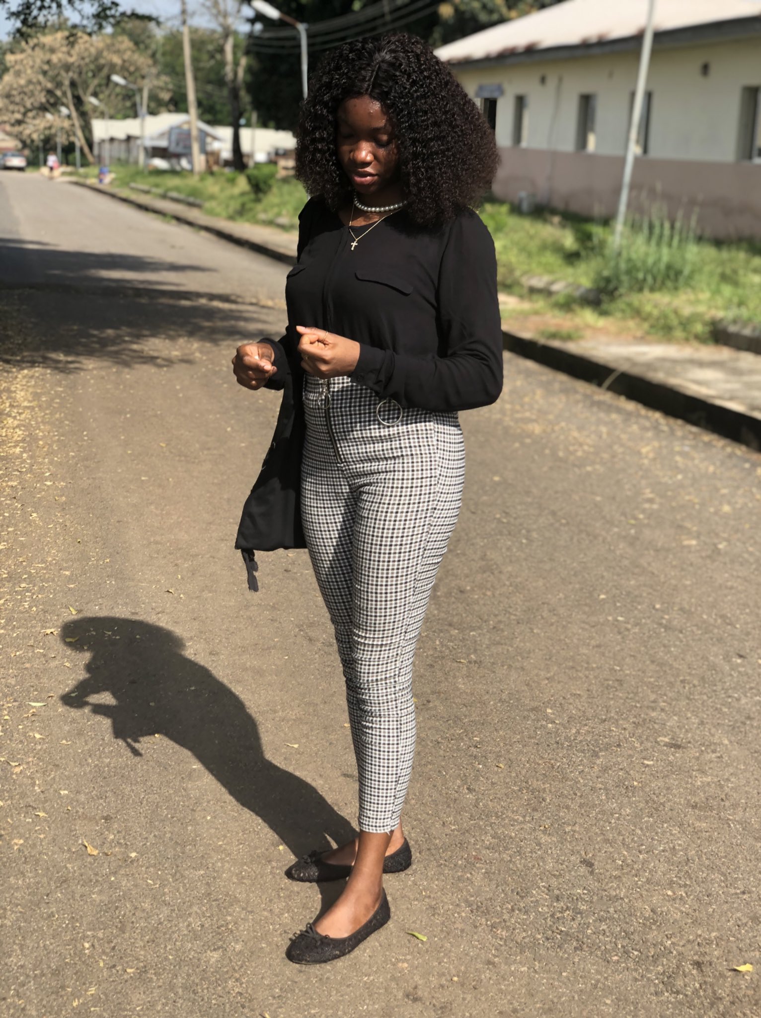 ÀJOKÉ💕 on Twitter: "hiii🌚 https://t.co/Cb1olihh4g" / Twitter