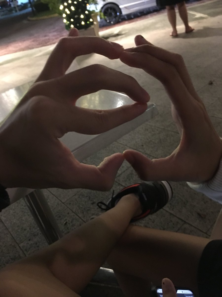 On Twitter RT Gld Stndrd Made An Amogus With The Gf she Was Unaware on-twitter-rt-gld-stndrd-made-an-amogus-with-the-gf-she-was-unaware