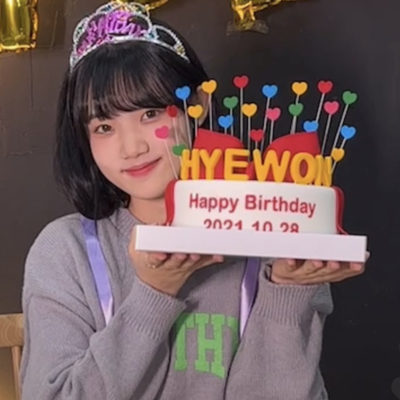 lee hyewon pics on Twitter: "happy hyewon day!!"