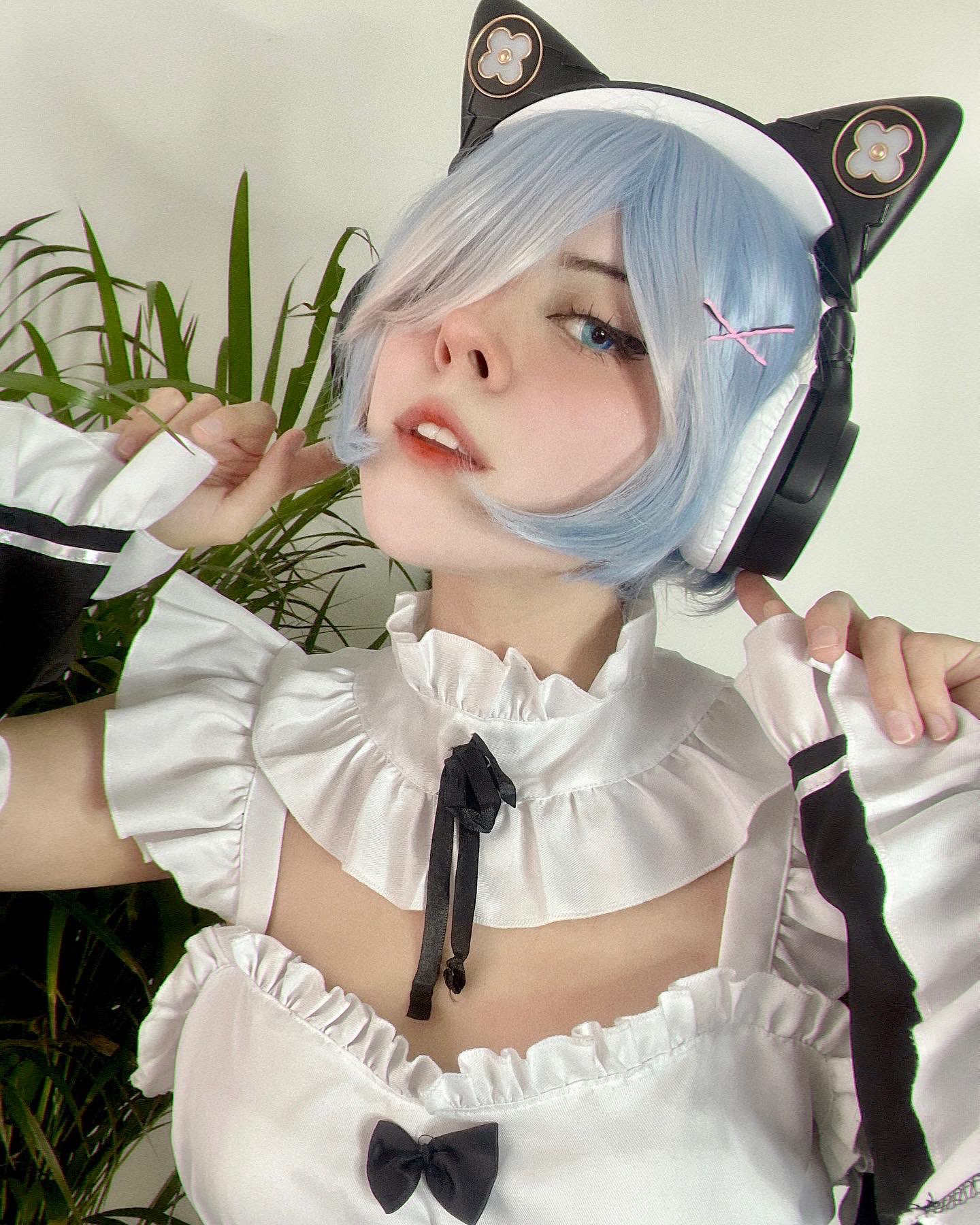 LG Kat 🎃 on Twitter: "🤍 Aaaaaa, Yowu-Chan me mandó estos audífonos de Rem preciosisimoooos miren ...