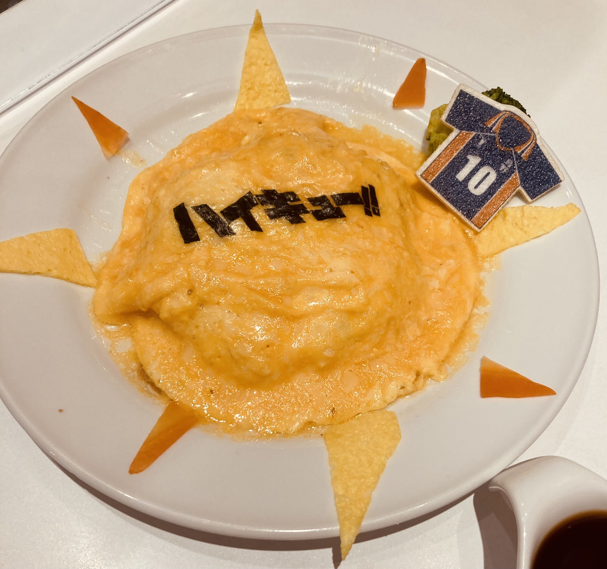 栗 On Twitter コラボ行ってきました🍰🍴ドヤ顔でケーキ持ってるツッキーかわいいがすぎる 8oylxblxb5 Twitter