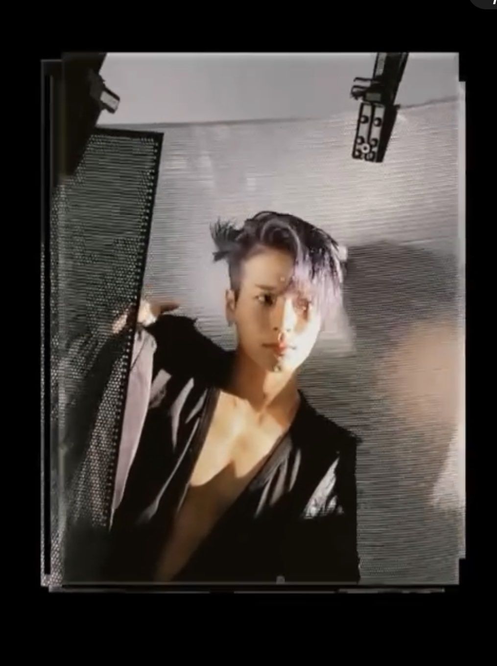 TEAM WANG records on Twitter: "Jackson Wang ELLE Singapore 2022 November Issue Cover ...